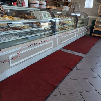 CHEZ PIERRE FRENCH BAKERY & CAFE - 306 Photos & 152 Reviews - 3208 ...