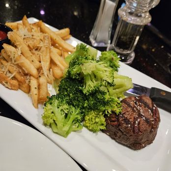 RED ROCKS CAFE: BIRKDALE VILLAGE - Updated November 2024 - 298 Photos ...