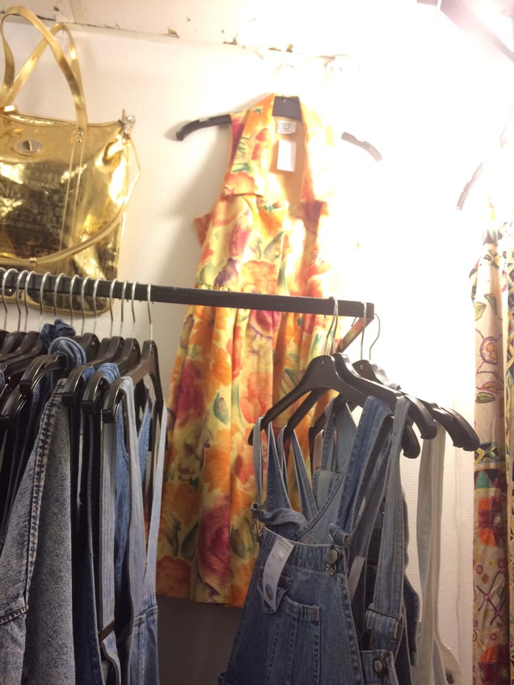 HUMANA SECOND HAND - Updated January 2025 - 29 Photos - Timmermansgatan ...