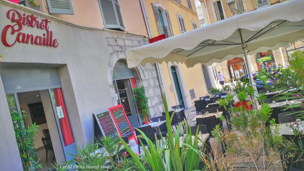BISTROT CANAILLE - 6 Place de la Poissonnerie, Toulon, France - Modern ...
