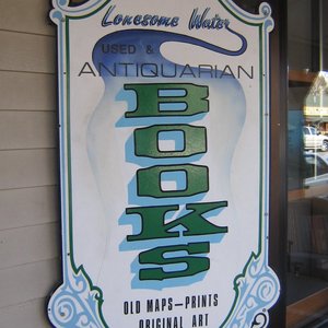 ROUNDABOUT BOOKS - Updated June 2025 - 52 Photos & 39 Reviews - 900 NW ...