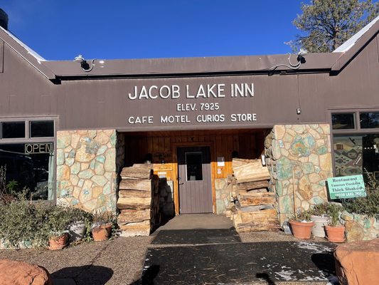 JACOB LAKE INN RESTAURANT - 138 Photos & 166 Reviews - Hwy 89A & AZ-67, Jacob Lake, Arizona ...