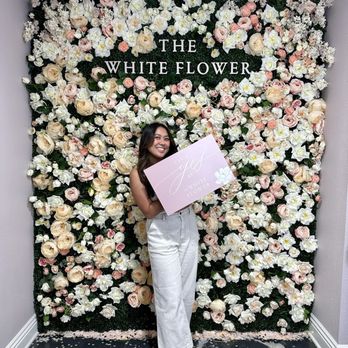 THE WHITE FLOWER BRIDAL BOUTIQUE - Updated September 2024 - 290 Photos ...