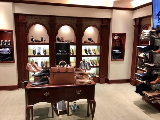 ALLEN EDMONDS - Updated December 2025 - 17 Reviews - 122 S La Salle St ...