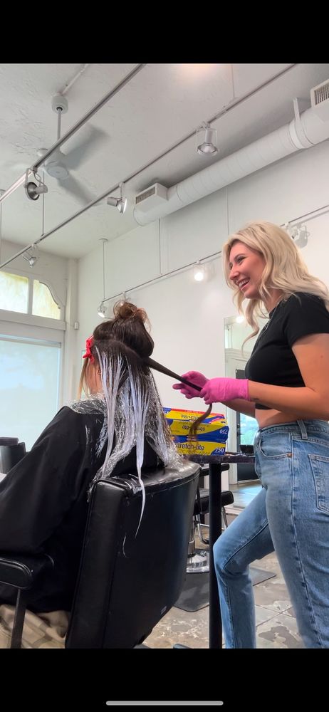 ALEXIS RAYMOND SOCAL HAIRSTYLIST - Updated August 2024 - 10 Photos ...