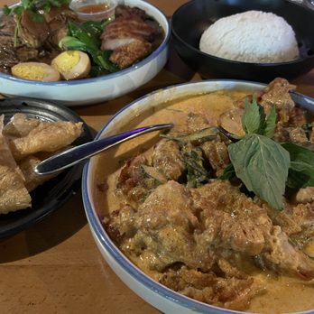 KIN LEN THAI NIGHT BITES - 2152 Photos & 675 Reviews - 3517 Fremont Ave ...