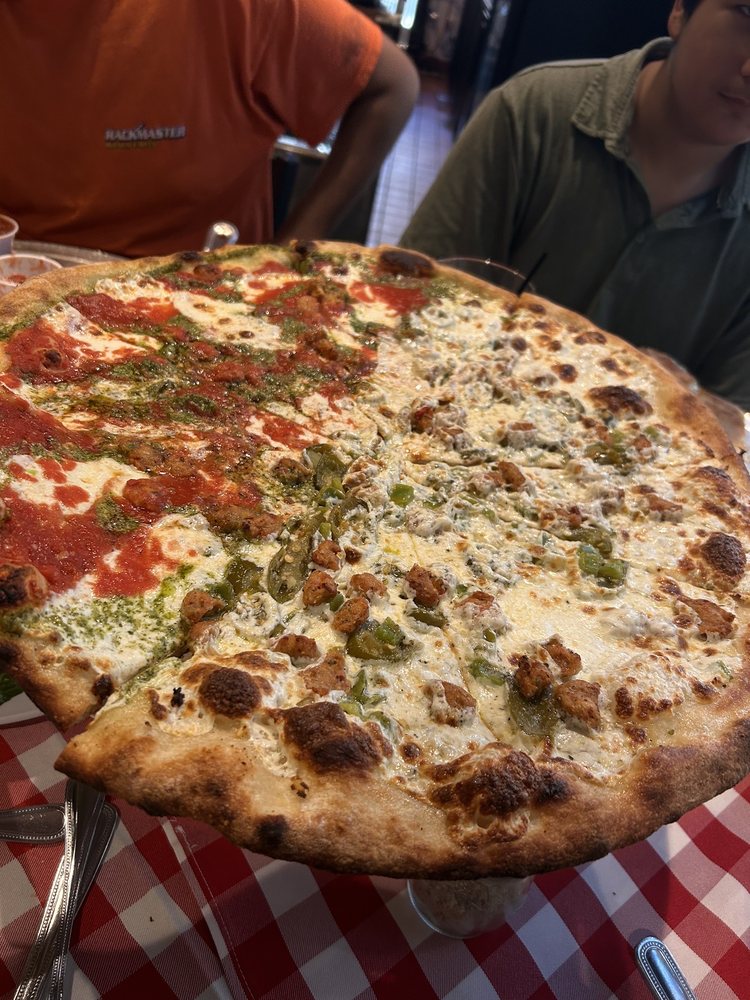 GRIMALDI’S - Updated July 2024 - 25 Reviews - 2901 Cityplace W Blvd ...