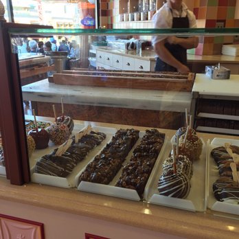 THE FUDGE FACTORY - Updated April 2024 - 92 Photos & 36 Reviews - 4960 ...