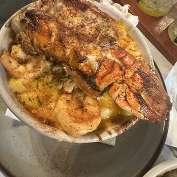 Table 22 - Trusted Since 2023 - Updated July 2025 - 213 Photos - 122 Reviews - 4924 E Busch Blvd ...