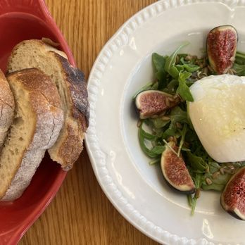 MATHEWS FOOD & DRINK - Updated December 2024 - 1078 Photos & 653 ...