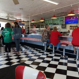 WAYNE’S DRIVE-IN - Updated July 2025 - 35 Photos & 78 Reviews - 1331 ...