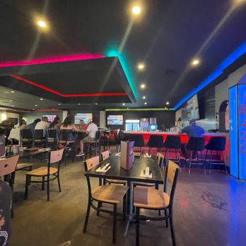 RAZO SUSHI BAR - Updated December 2024 - 120 Photos & 92 Reviews - 17068 Devonshire St ...