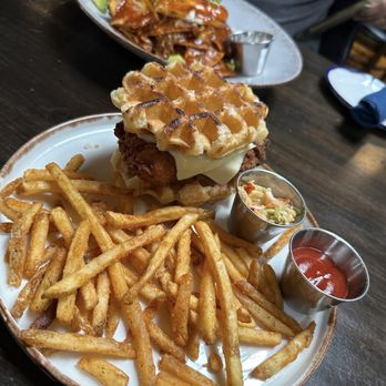 BOSSCAT KITCHEN & LIBATIONS - Updated June 2024 - 1583 Photos & 897 ...