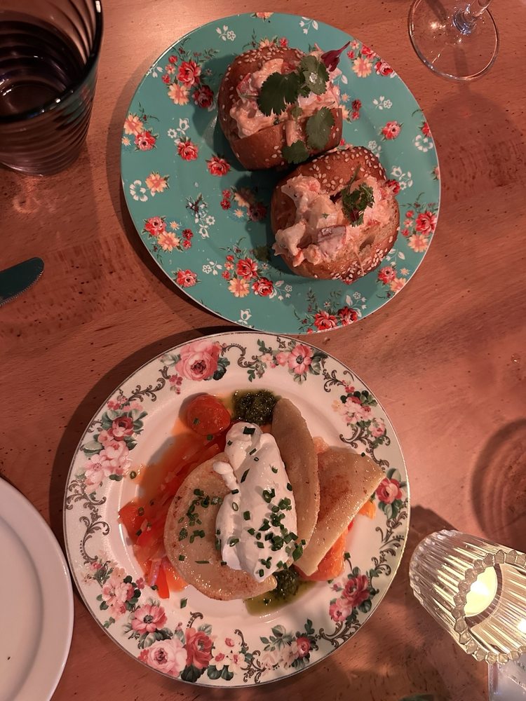 LILITH - 102 Photos & 36 Reviews - 238 Spahr St, Pittsburgh ...