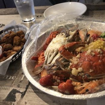 NEW AMAZING CRAB HOUSE - Updated December 2025 - 150 Photos & 90 ...