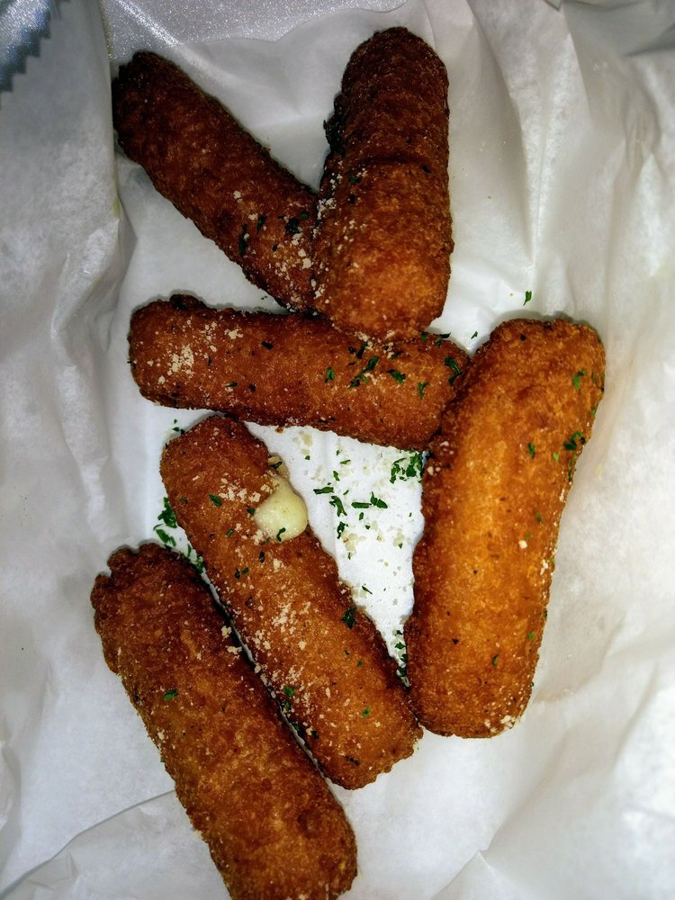 FLAT IRON CAFÉ - 88 Photos & 99 Reviews - Pubs - 1114 Center St ...