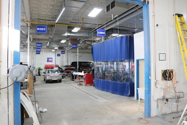 ROYAL AUTO BODY - Updated December 2025 - 33 Photos & 12 Reviews ...