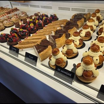 MOULIN - Updated April 2025 - 3350 Photos & 1599 Reviews - 1000 Bristol ...