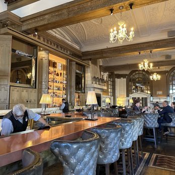 OAK LONG BAR + KITCHEN - Updated October 2025 - 570 Photos & 478 ...