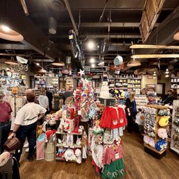 CRACKER BARREL OLD COUNTRY STORE - Updated December 2025 - 572 Photos ...