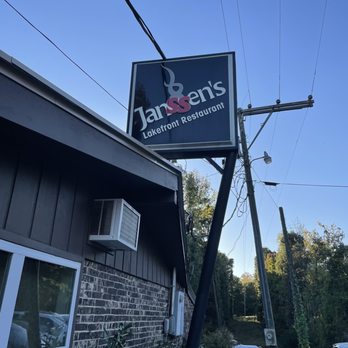 JANSSEN’S LAKEFRONT RESTAURANT - Updated July 2025 - 51 Photos & 110 ...