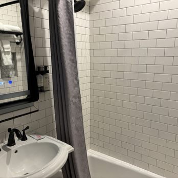 HOTEL PETALUMA, TAPESTRY COLLECTION BY HILTON - Updated February 2025 ...