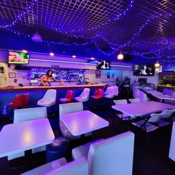 BLUE RIBBON BAR & GRILL - Updated January 2026 - 379 Photos & 127 ...