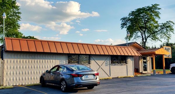 PIVOT LOUNGE - Updated June 2025 - 32 Photos & 32 Reviews - 11217 ...