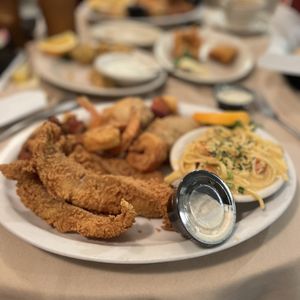 FOREST RESTAURANT - 57 Photos & 38 Reviews - 1909 Main St, Franklin ...