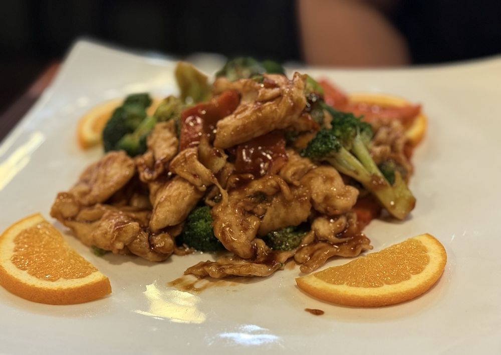 CHEF LINS ASIAN BISTRO - Updated July 2025 - 79 Photos & 25 Reviews ...