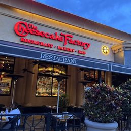 THE CHEESECAKE FACTORY - Updated January 2026 - 882 Photos & 604 ...