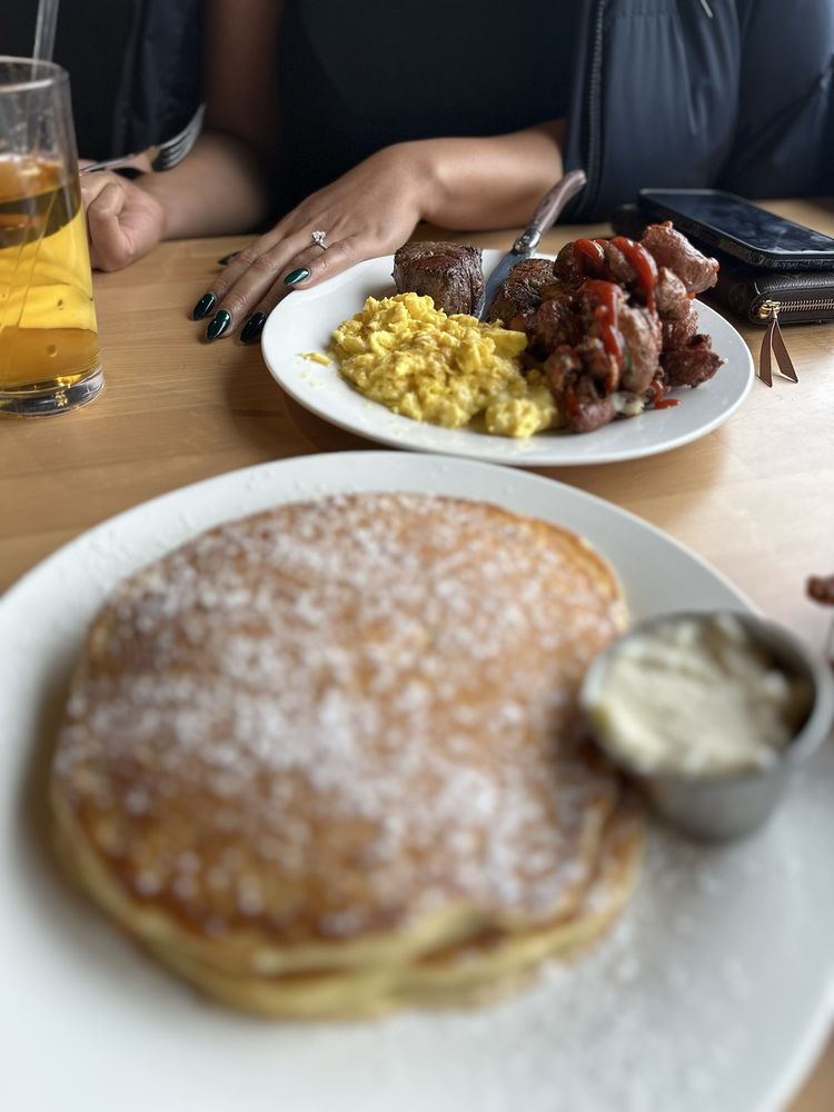 HILL DONUT CO.& PANCAKE HOUSE - Updated July 2025 - 76 Photos & 41 ...