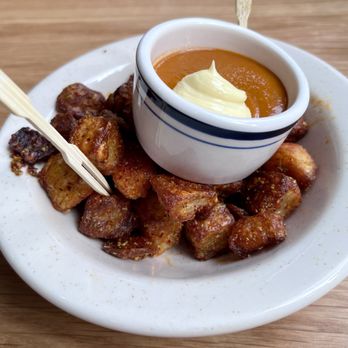 LEÑA - Updated September 2024 - 108 Photos & 20 Reviews - 2720 Brush St ...