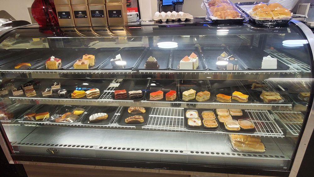 PINECREST BAKERY - KENDALL TOYOTA EXPRESS - Updated December 2025 ...