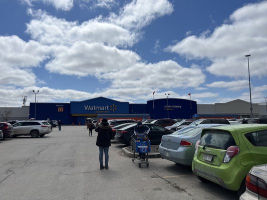 WALMART - Updated June 2026 - 95 Photos - 1576 Regent Avenue, Winnipeg ...