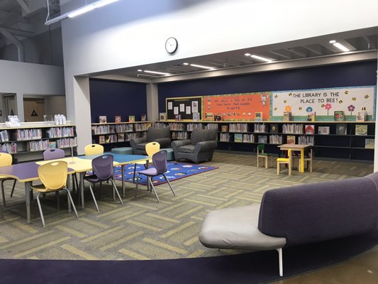 BETTY RODRIGUEZ REGIONAL LIBRARY - Updated December 2025 - 19 Photos ...