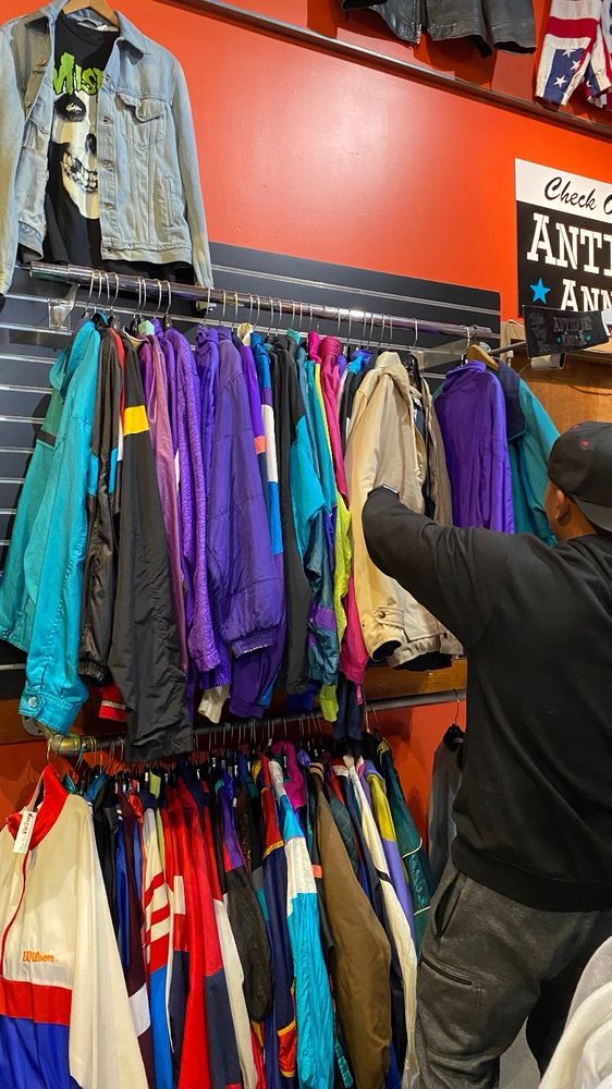 FLYING WORM VINTAGE - Updated December 2025 - 19 Photos & 41 Reviews ...