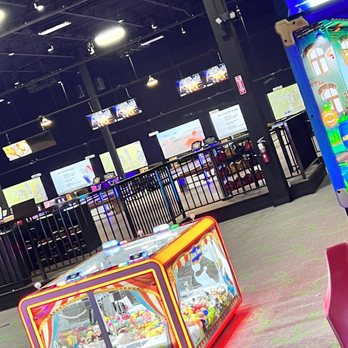 LAUNCH - DEARBORN - Updated December 2025 - 40 Photos & 14 Reviews ...