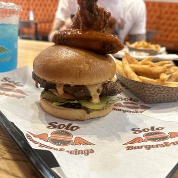 SOLO BURGERS & WINGS - Updated December 2025 - 74 Photos & 74 Reviews ...