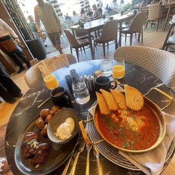 LOLA ROSE GRAND MEZZE - Updated June 2025 - 298 Photos & 124 Reviews - 414 N Palm Canyon Dr ...