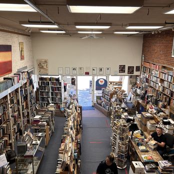 PHOENIX BOOKS - Updated November 2025 - 48 Photos & 121 Reviews - 990 ...