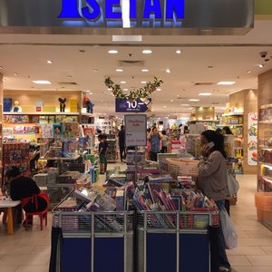 ISETAN - Updated December 2024 - 121 Photos & 16 Reviews - 350 Orchard ...