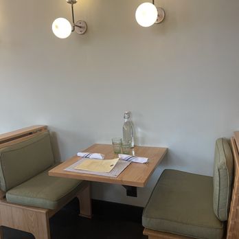 HELLO MONTY - Updated December 2025 - 174 Photos & 115 Reviews - 306 W ...