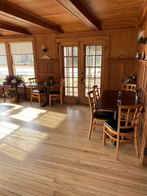 ICE JAM INN - Updated November 2024 - 67 Photos & 41 Reviews - 12134 ...