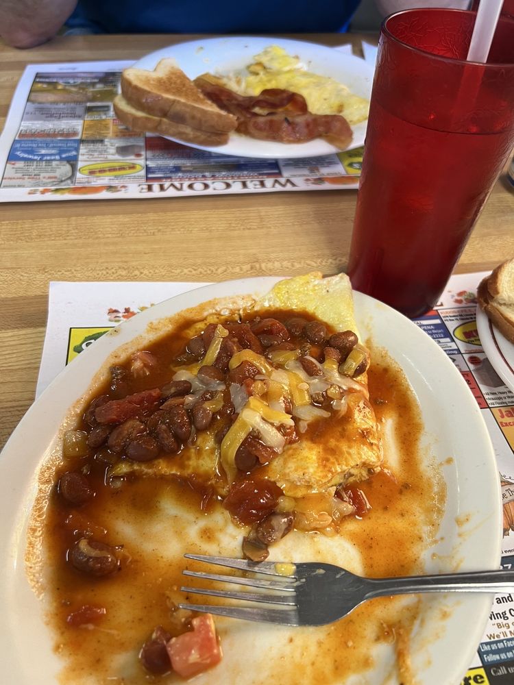 CHAT’N CHEW - Updated December 2025 - 10 Reviews - 3310 State Rd ...