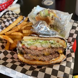 WEEKEND DREAMS BURGERS & GRILL - Updated March 2025 - 323 Photos & 469 ...