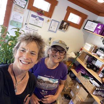 BEES N BLOOMS - Updated June 2025 - 150 Photos & 36 Reviews - 3883 ...