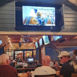 PILOT HOUSE RESTAURANT & MARINA - Updated April 2026 - 628 Photos & 525 ...