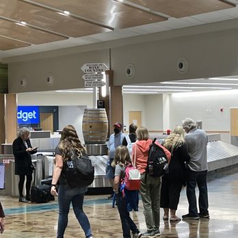 SAN LUIS OBISPO COUNTY REGIONAL AIRPORT - SBP - Updated May 2024 - 197 ...