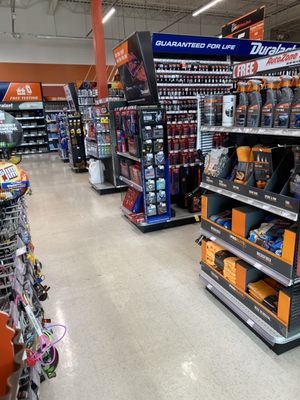 AUTOZONE - Updated January 2026 - 13465 Middlebelt Rd, Livonia ...
